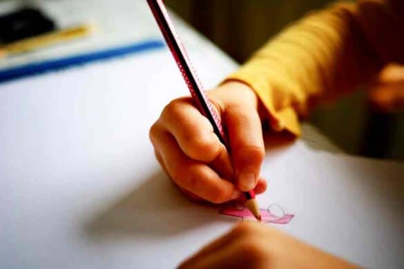 Entwicklung der Feinmotorik bei Kindern | mutter-kind-magazin.de